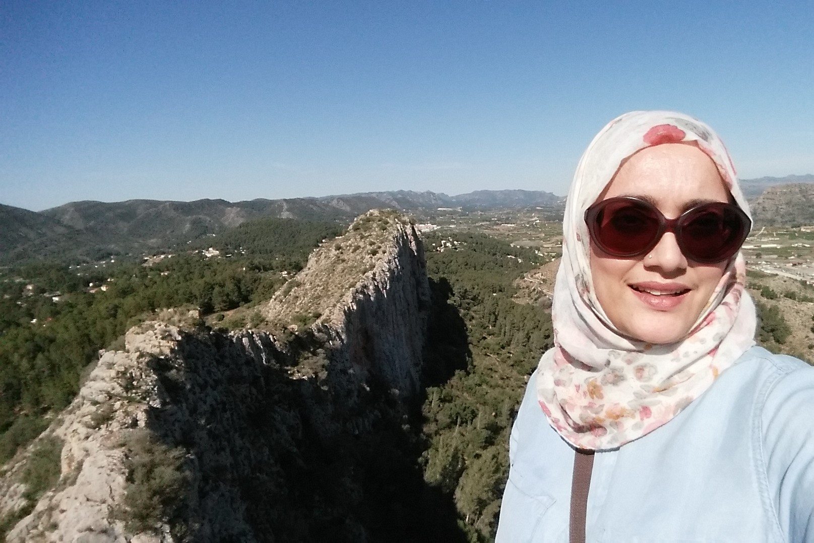 About – Maarya Makes